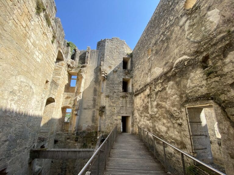 Château de Rauzan médiéval : mon avis, tarif, horaires et bon plan